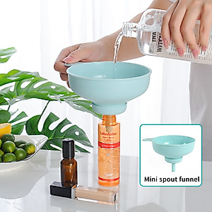 Plastic Wide Mouth Kitchen Funnels with Detachable 4 Different Sizes Spout and Strainer for Filling Small Bottles, Canning Funnel for Wide and Regular Jars,Food Funnels for Kitchen Use