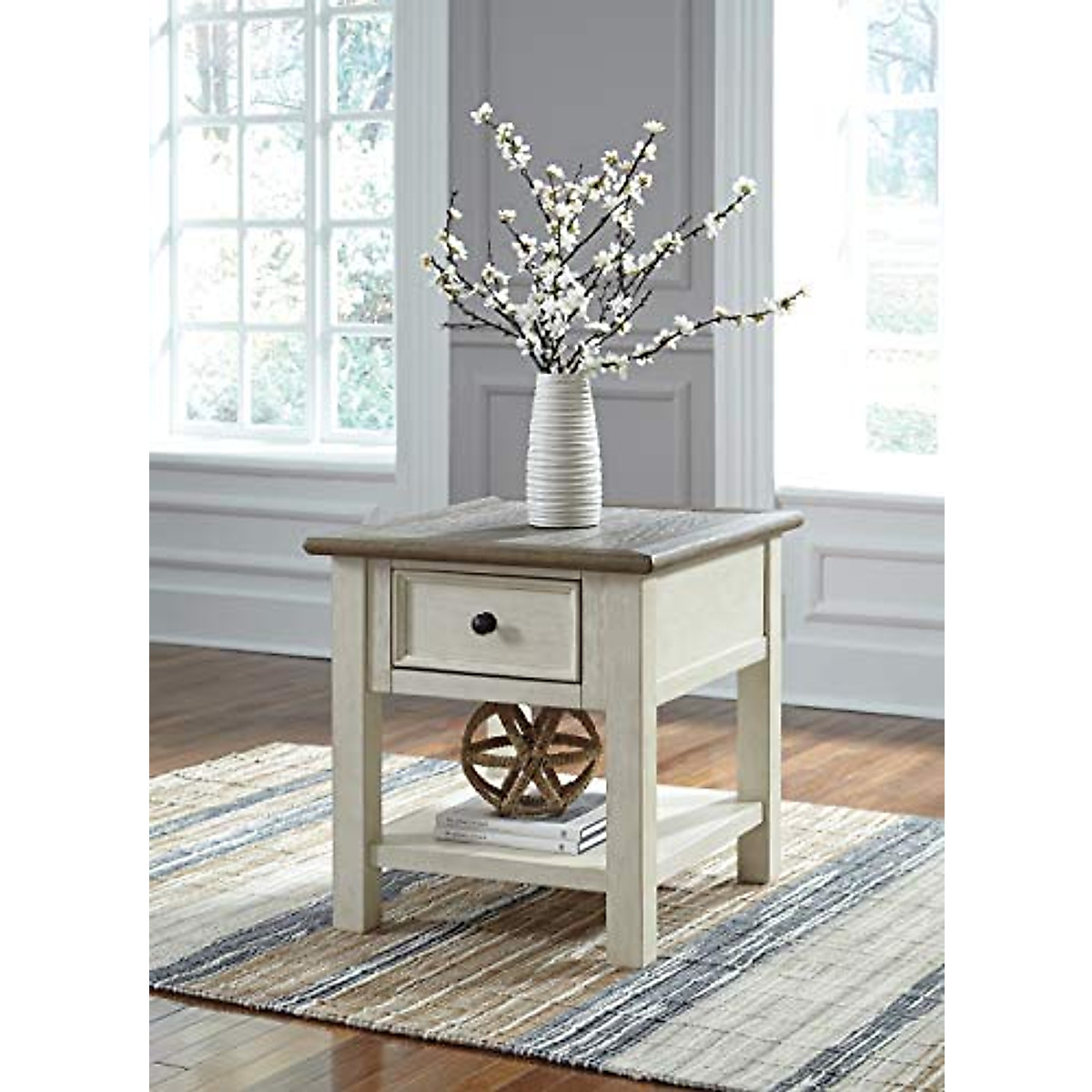 Signature Design by Ashley Bolanburg Farmhouse Square Two Tone End Table, Antique Cream
