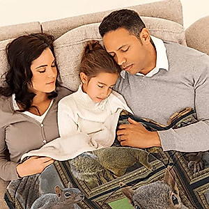 Funny Squirrel Gifts for Squirrel Lovers, Squirrel Blanket Fleece Soft Cozy Throw Blanket for Couch Bed Living Room, Lightweight Flannel Plush Warm Travel Throws and Blankets for Sofa 50x60 Inches