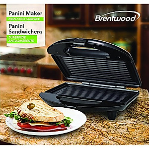 Brentwood Panini Press and Sandwich Maker Non-Stick, 9.75" x 9.75" x 3.75", Black