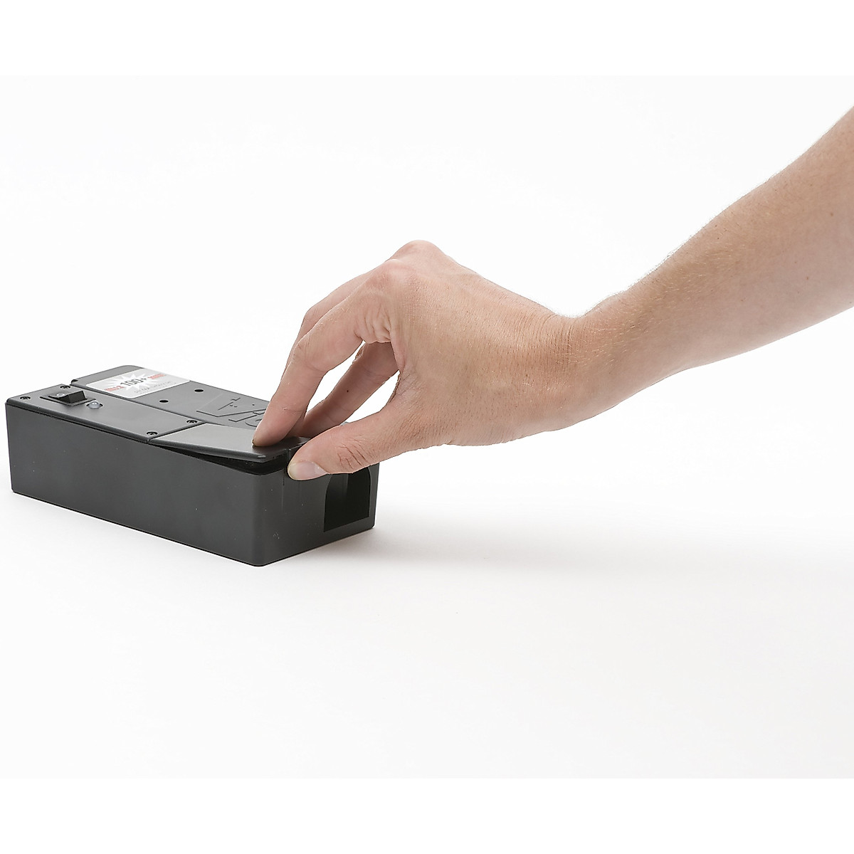 Victor M2524S Electronic Mouse Trap- No touch, No See disposal