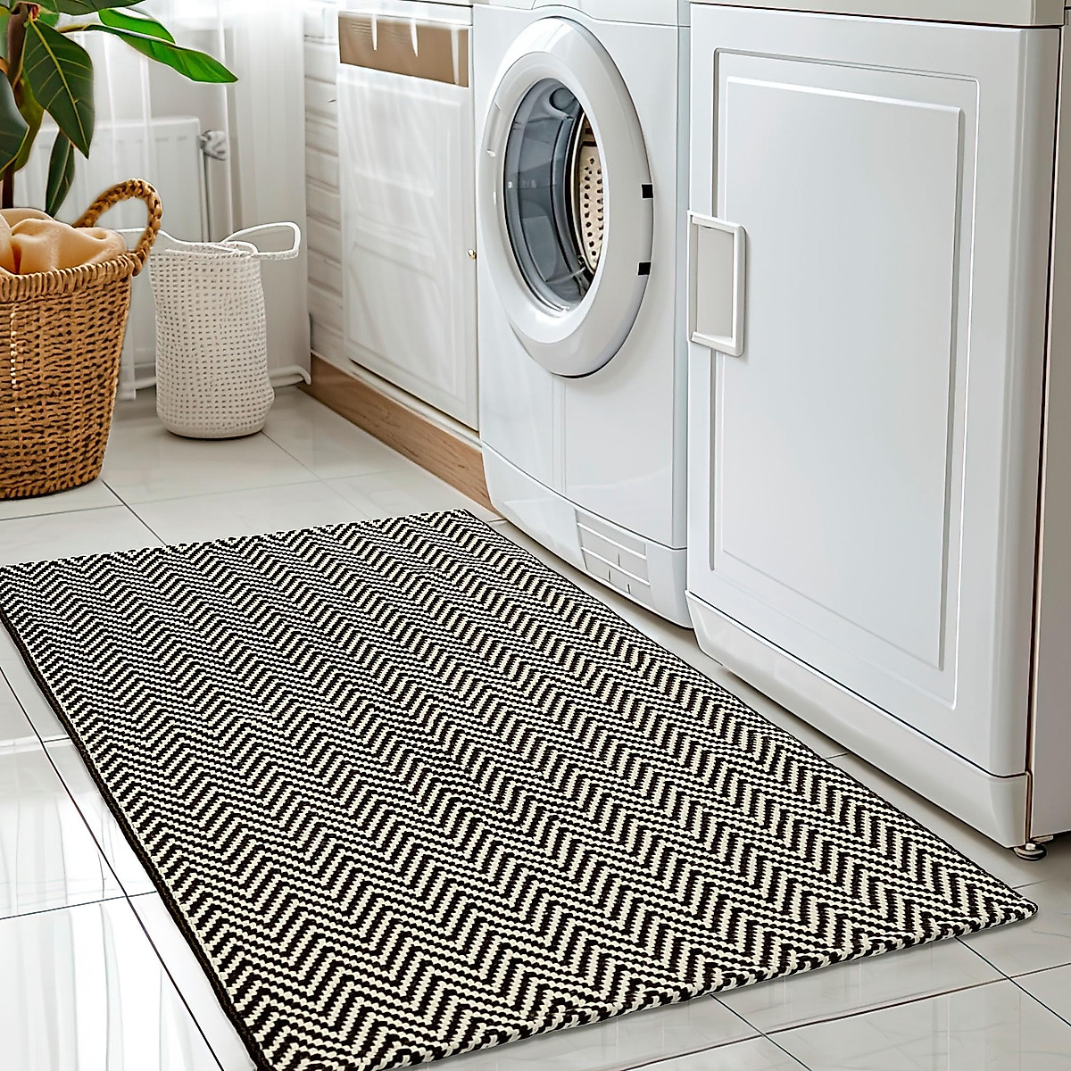 Tyrot Boho Small Bathroom Rugs 2x3 Washable Rug for Entryway Woven Cotton Black and Cream Front Door Mat Farmhouse Reversible Low Pile Front Porch Rug Carpet for Kitchen Foyer Entrance Indoor Laundry