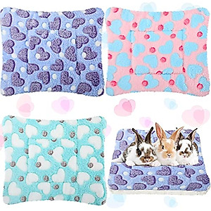 Jetec 3 Pieces Guinea Pig Bed Mat Rabbit Warm Bed Hamster Bedding Winter Hamster Sleep Pad for Bunny Hamster Squirrel Hedgehog Chinchilla, 3 Colors (Heart)