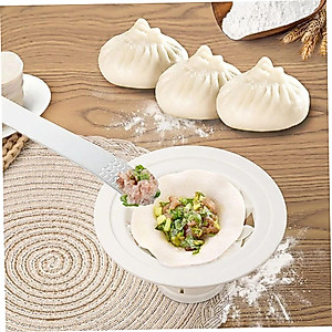 1PC Baozi Maker, 7 x 7 x 4 Inch Reusable Bun Momo Maker, Food-Grade ABS Bun Dumpling Maker, Portable Kitchen Tool Gadgets for Homemade Bao Buns, Cooking Tools for Home Kitchen