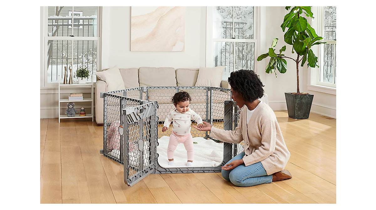 Regalo 192" Super Wide 2-in-1 Baby Gate & Play Yard - Gray