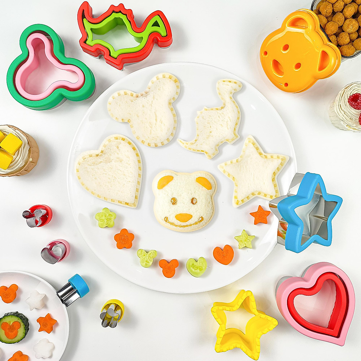 Sandwich Cutter and Sealer, Sandwich Cutter for Kids 5 PCS（BIG）, Decruster Sandwich Maker, Great for Lunchbox and Bento Box - Boys and Girls Kids Lunch