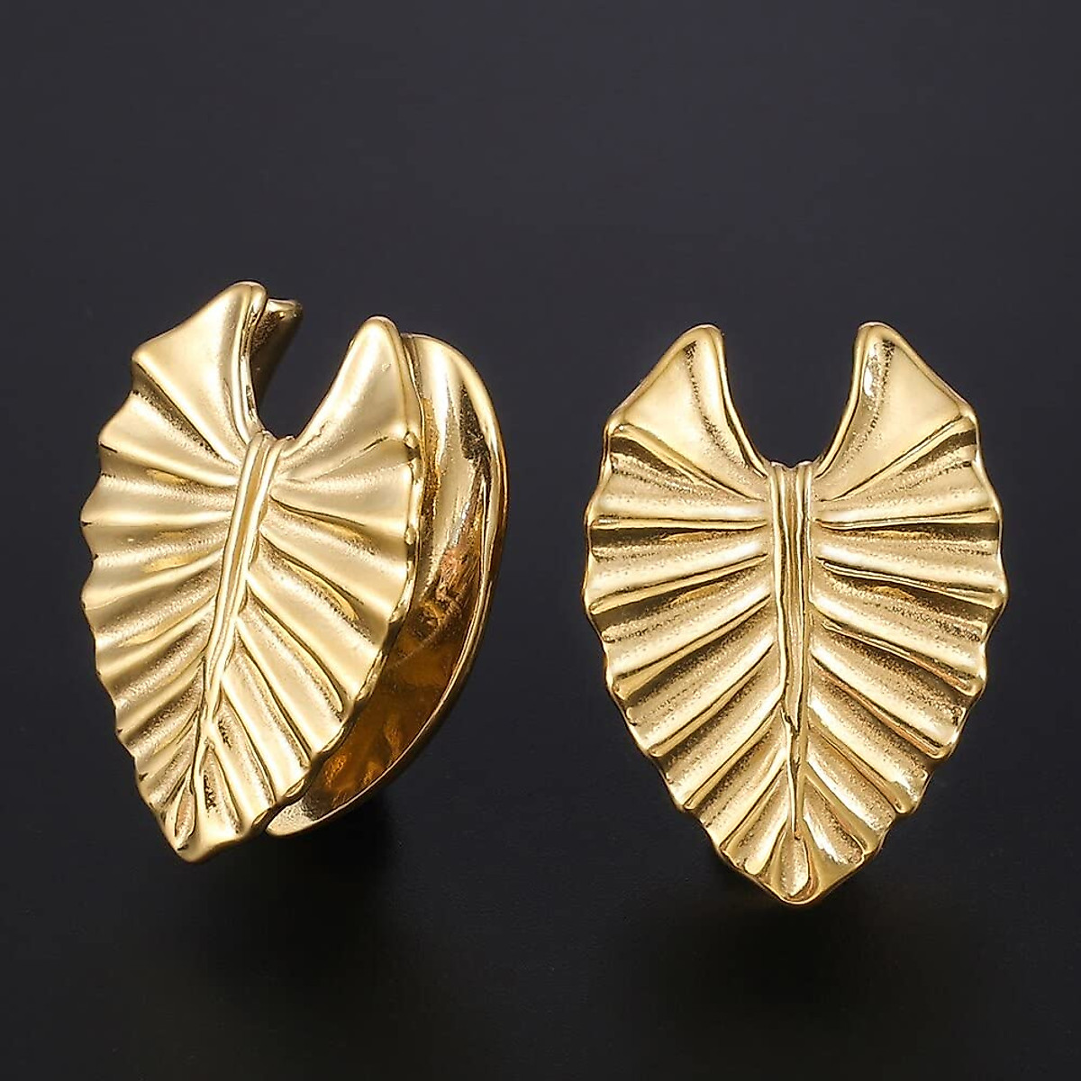 Casvort 2 PCS 12mm (1/2'') Hypoallergenic 316 Stainless Steel Gold Flower Ribbon Saddle Hangers Plugs Unique Saddle Gauges Ear Plugs Expander Stretcher Ear Tunnels Body Piercing Jewelry