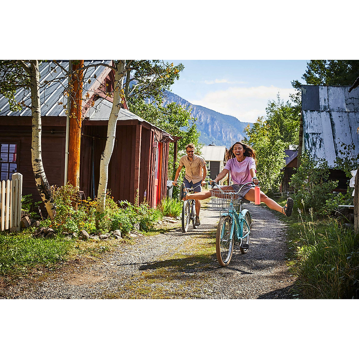 Hydro Flask 21 oz. Water Bottle - Stainless Steel, Reusable, Vacuum Insulated with Standard Mouth Flex Lid , Fog