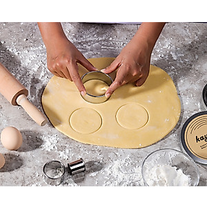 Kayaso Round Cutters in Graduated Sizes, Stainless Steel, 12 Pc Set (Plain Edge)