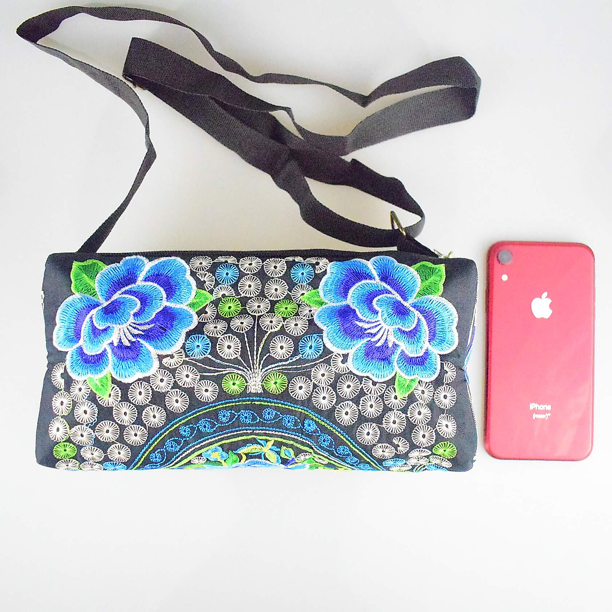 Handmade Embroidered-Cute Mini Canvas-Crossbody Bag Coin Purse Cell phone Pouch for Women (apple violet)