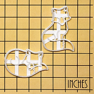 Set of 2 Fox cookie cutters (Designs: Fox Sleeeping and Sitting), 2 pieces - Bakerlogy