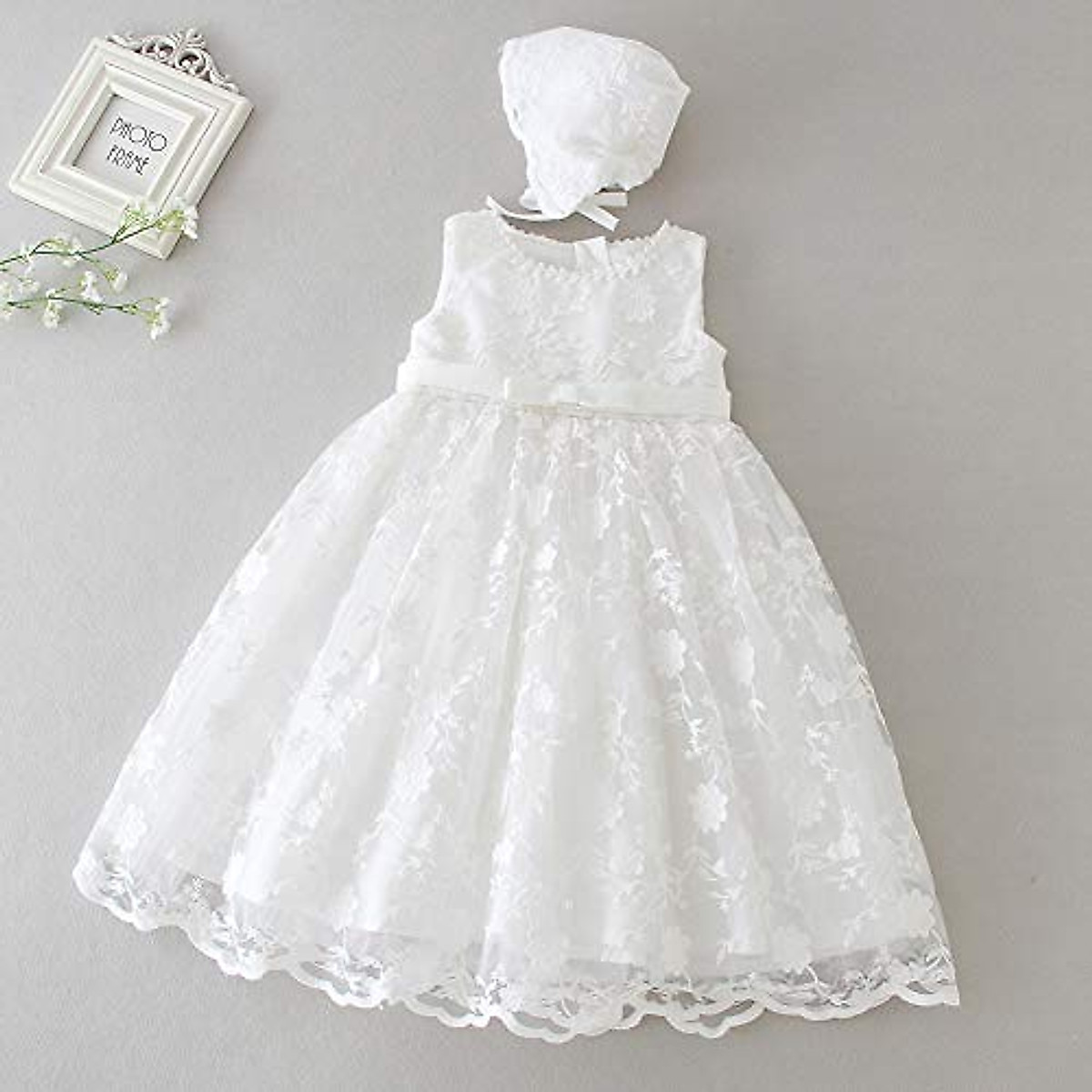 Meiqiduo Baby Girls Lace Christening Baptism Gowns Dresses with Bonnet