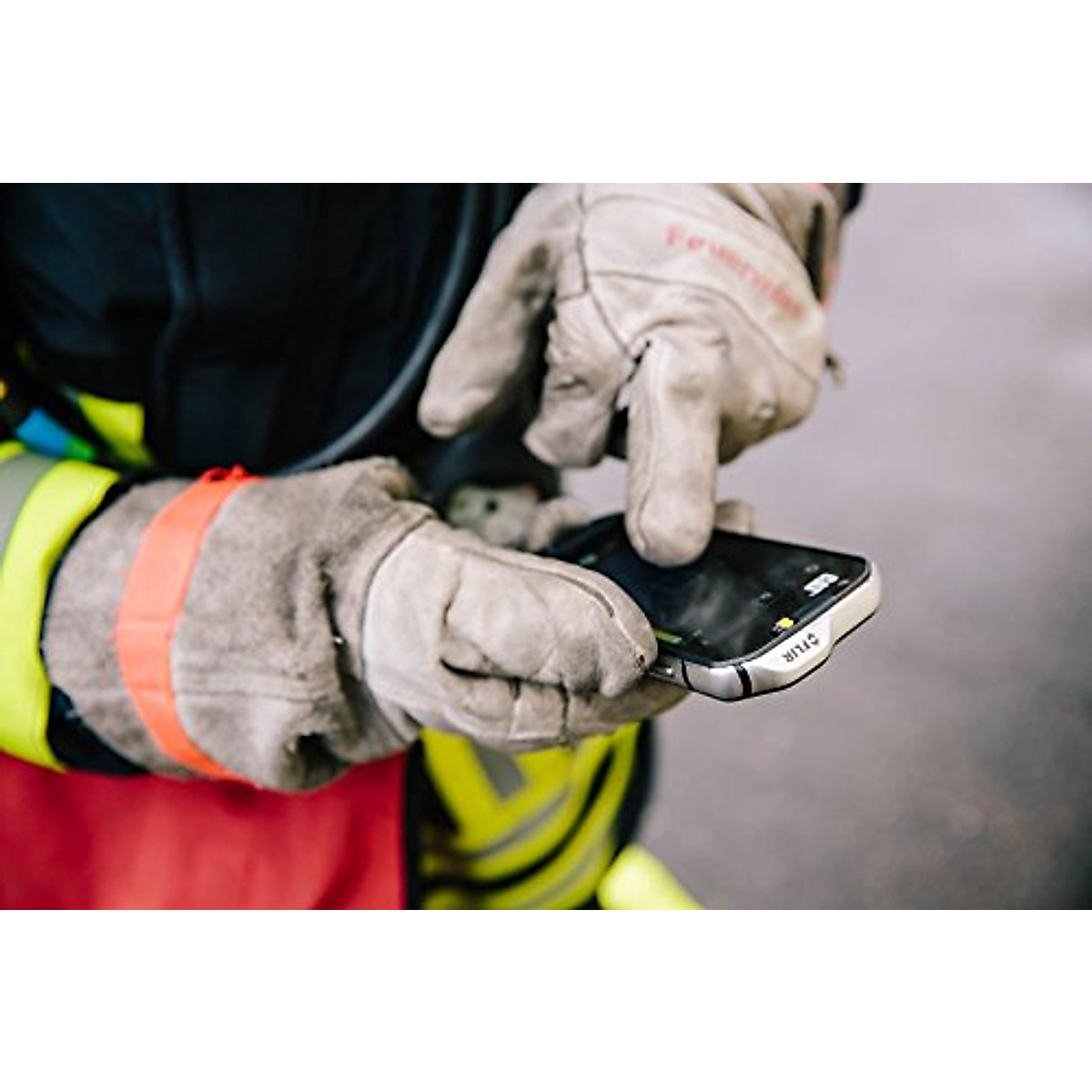 CAT S60 Waterproof 32GB GSM unlocked Smartphone Single SIM android