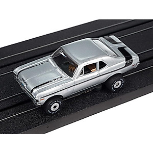 Auto World Thunderjet Yenko 1970 Chevrolet Nova (Silver) HO Slot Car
