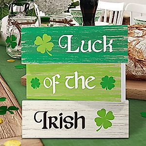 Whaline St. Patrick's Day Decor 3-layered Green Shamrock Wood Block St. Patricks Decorations Luck of the Irish Prints Wood Sign Tiered Tray Table Decorations for Home Living Room Mantle Dining Table, 3Pcs