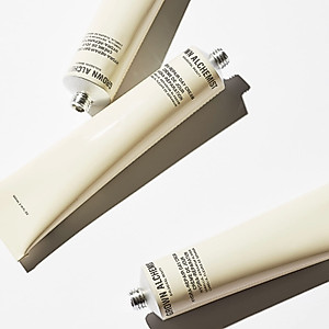 Grown Alchemist Hydra-Repair Day Cream with Camillia, Geranium Blossom & Vitamin E. Face Moisturizer to Prime and Hydrate Skin (65ml).