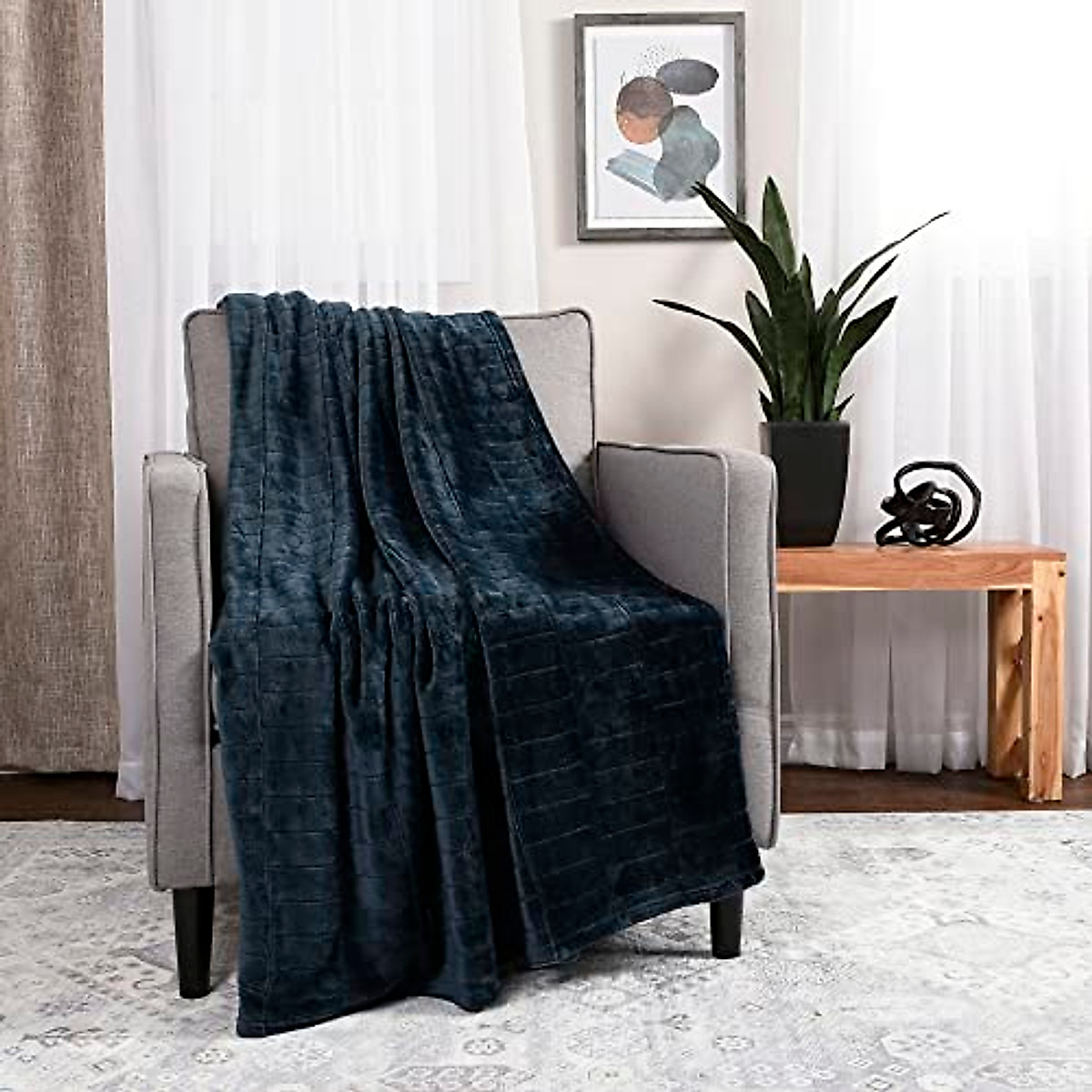 Life Comfort Cozy Textured Lightweight Throw, 90"x90" 100% Recycled Fibers Eco-Friendly Queen Size Super Soft Soft All Season Premium Comfort Blanket for Bed or Couch, Blue