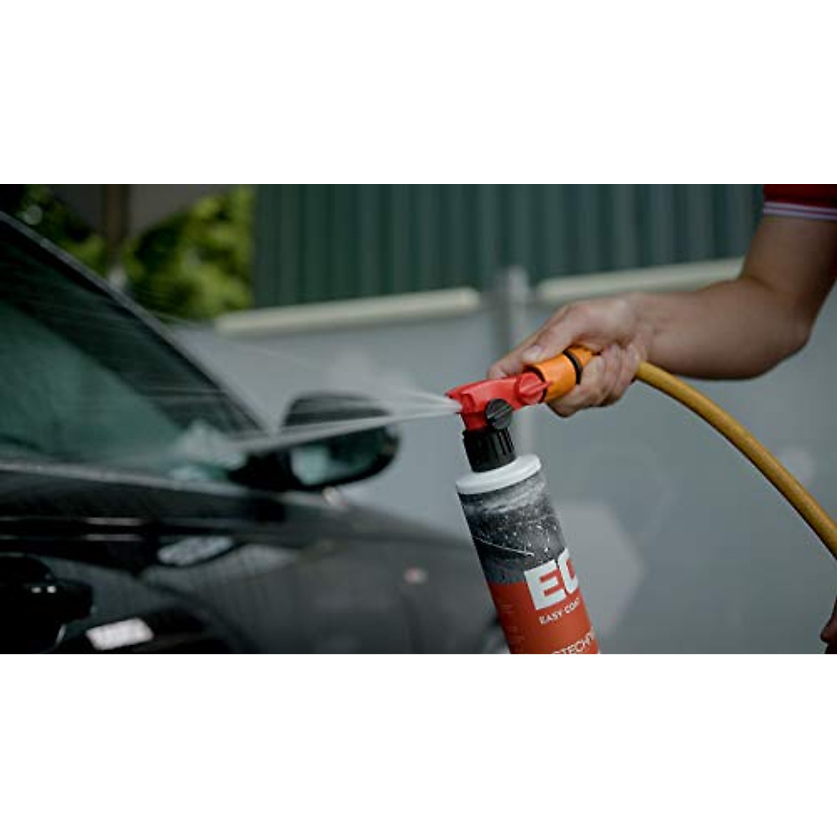 Gtechniq - Easy Coat Kit - Up to 3 Months of Durability; Quick & Easy to Apply; Coating Safe; Apply to Auto Paint or Glass Surfaces; Protect from UV Rays, Chemicals, Weather, Dirt (500 milliliters)