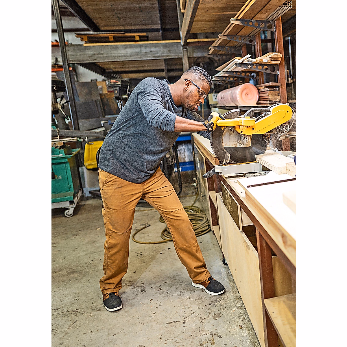 Dickies Men's Dri-tech Moisture Control 6-Pack Comfort Length Crew Socks