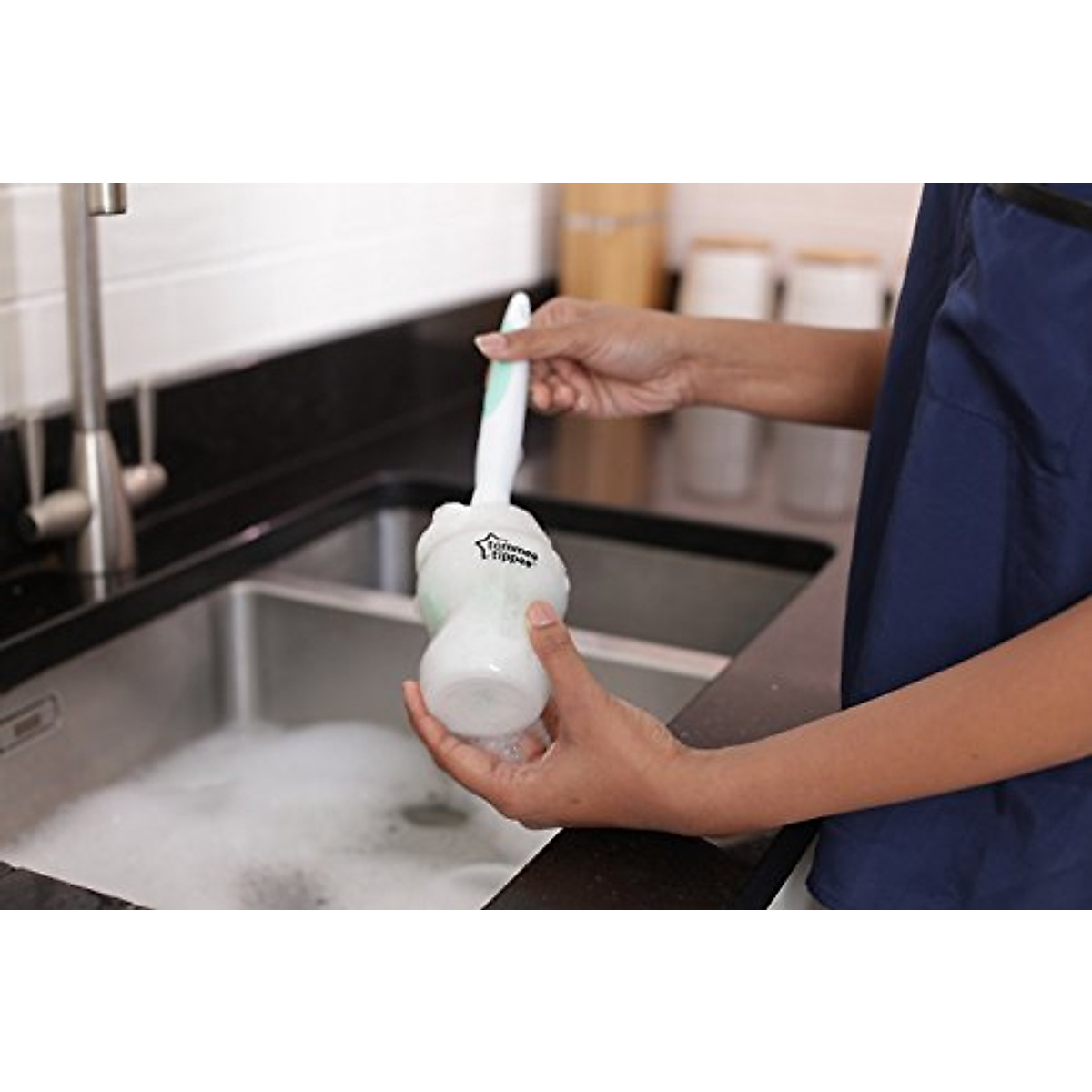 Tommee Tippee 2 in 1 Baby Bottle & Nipple Cleaning Brush, 1 Count (Colors Will Vary)