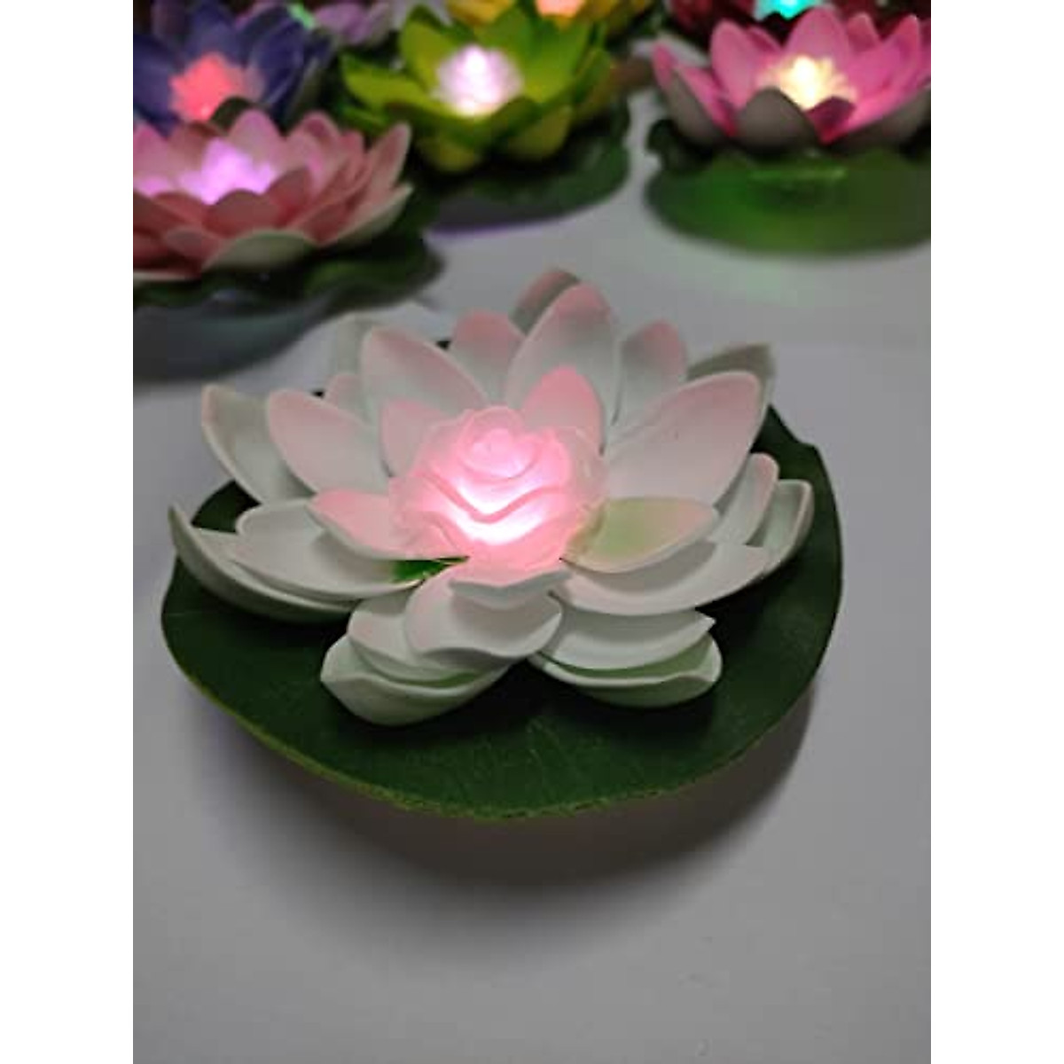 Assaoy Floating Pool Lights,Lotus Flowers Lights,Fun Pool Accessories,Pond Light LED Candles Artificial Flower W/Water Lily Pad for Pool at Night,Garden Wedding Back to School PartyDecor 8Pcs