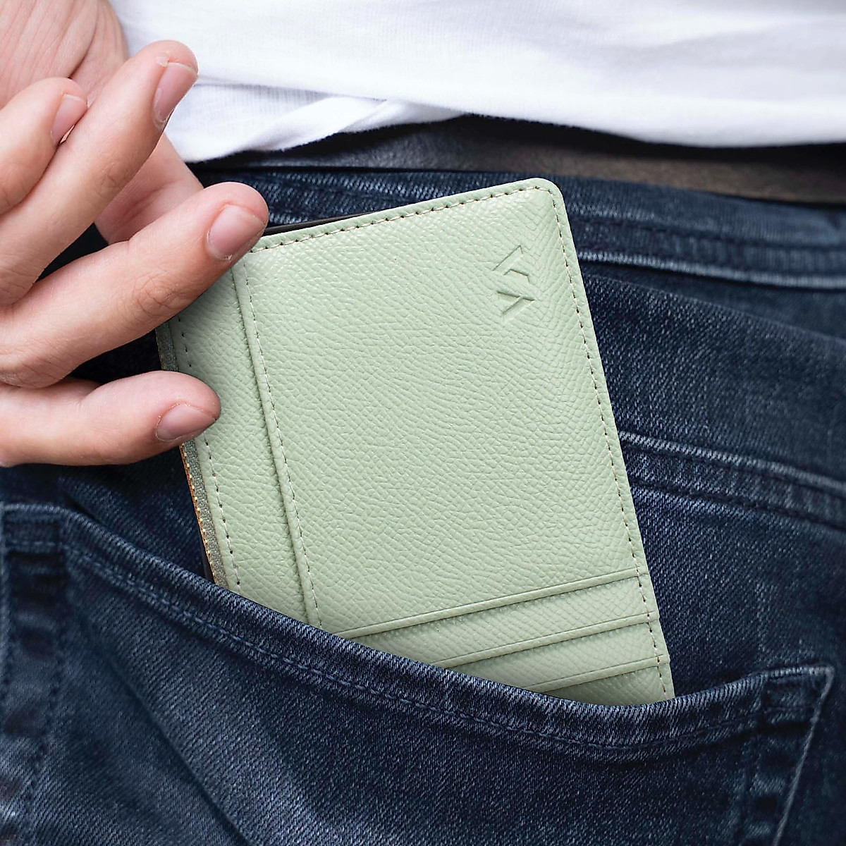 Valentoria Slim RFID Blocking Card Holder Small Pocket Wallet Keychian Zipper Coin Purse Minimalist Leather Cash & Coin & Cards Case for Women Men (Green)