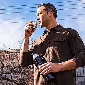 THERMOS Stainless King Vacuum-Insulated Beverage Bottle, 40 Ounce, Blue