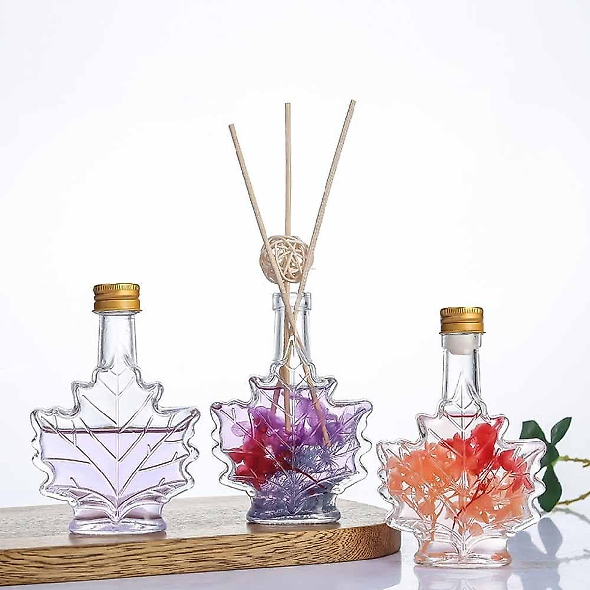 ZHOSXRC Glass Maple Syrup Bottles Jars,Glass Syrup Dispenser Bottle,Reusable Leaf Shaped, Food Grade Canning Bottles,Empty Glass Syrup Bottles with Lids for Homemade Drinks (250ml)