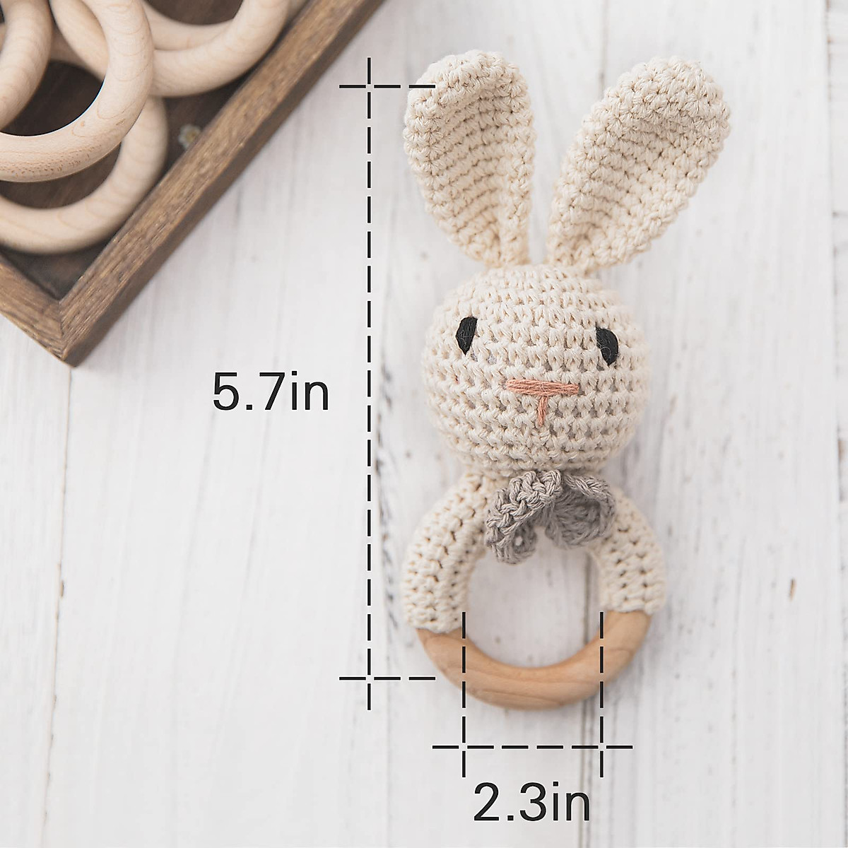 Youuys Wooden Baby Rattle Toys, Easter Bunny Rattle for Baby Crochet Bunny Rattle Toy Natural Wood, Shaker Rattle for Hand Grips, Boy Girl First Rattle Gift, Newborn Gifts (Bunny)