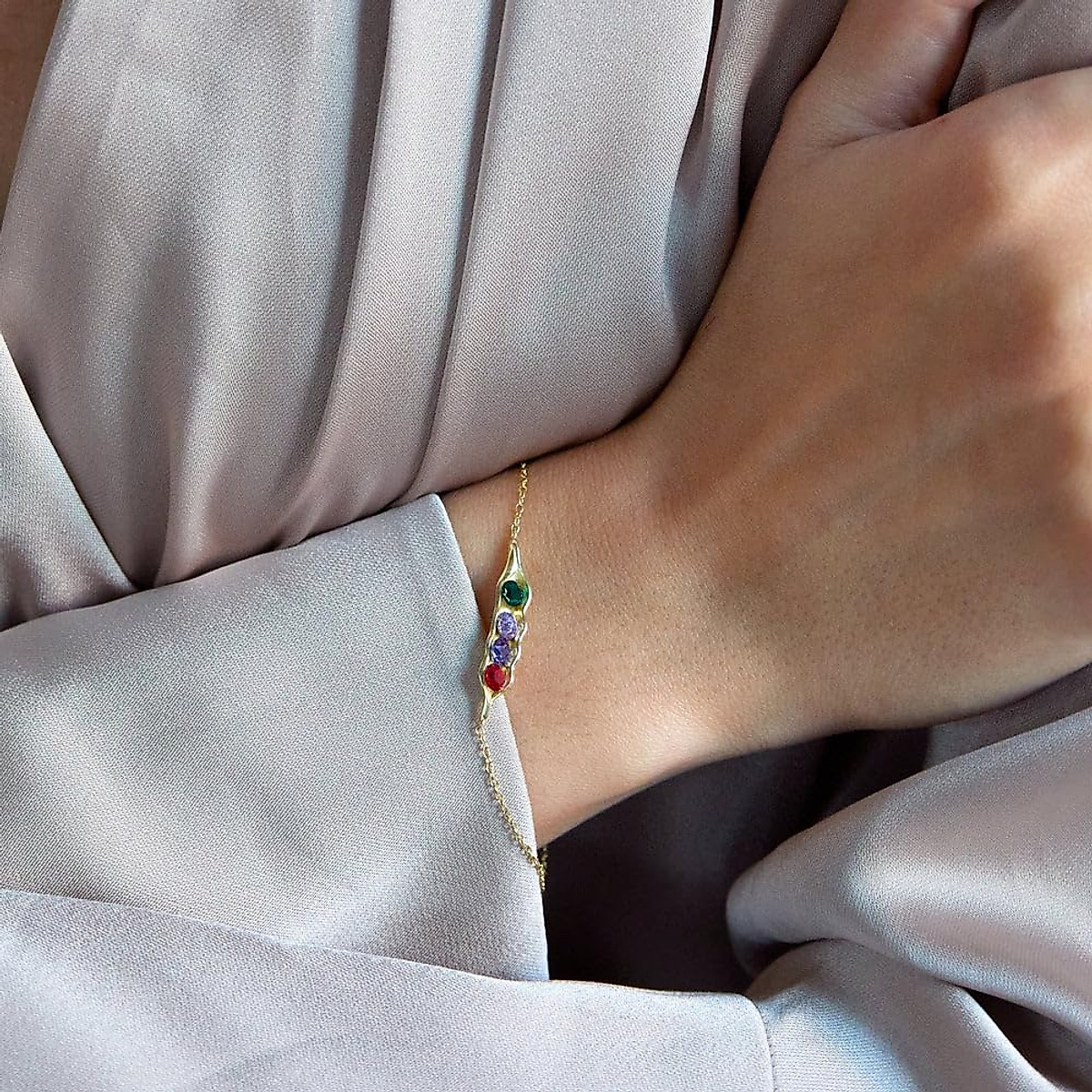 EVE'S ADDICTION 4 Peas in a Pod Birthstone Bracelet - Gold Personalized Birthstone Bracelet - Birthstone Jewelry - Mother's Bracelet Gift for Mom - Gifts for Mom