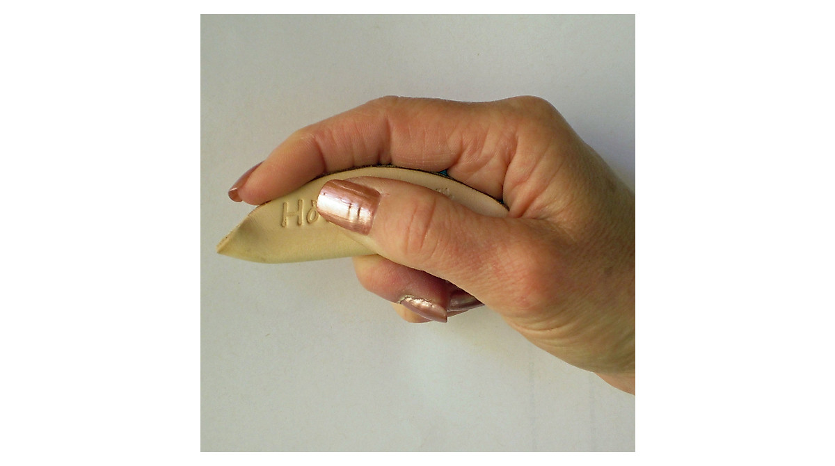 HonuPicks: Ergonomic Leather Ukulele Picks - 3 Pack