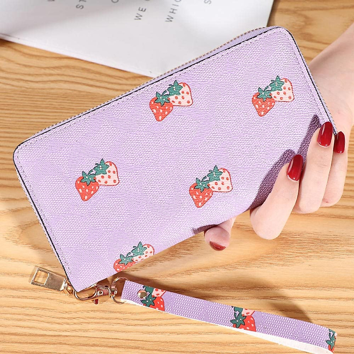 ZHAOCC Ladies Wallet, Ladies Compact Clutch Mini Wallet Women s Cute Strawberry Print Wallet Long Handbag Wild Zipper Clutch Bag Multi-Card Wallet (Color : Brown)