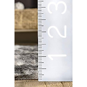 nuLOOM Bravo Spotted Faux Cowhide Area Rug, 5' x 6' 7", Grey