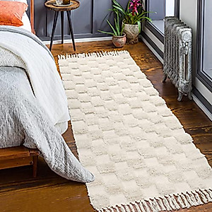 Lanffia Boho Runner Rug 2x6, Beige Hallway Rug Runner Washable Checkerboard Tufted Rug with Tassels Indoor Farmhouse Floor Carpet for Kitchen Laundry Room Doorway Bedroom Living Room