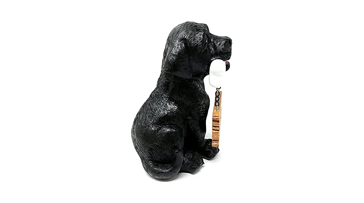 Nature's Mark Black Labrador Retriever Welcome Statue - Garden Decor
