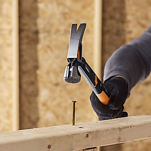 Fiskars Pro IsoCore 28 oz Milled-face Framing Hammer (16") - with Rip Claw, Shock-Absorbing Grip, Magnetic Nail Starter - Milled Face Helps Prevent Mis-hits - Construction and Home Improvement Tools