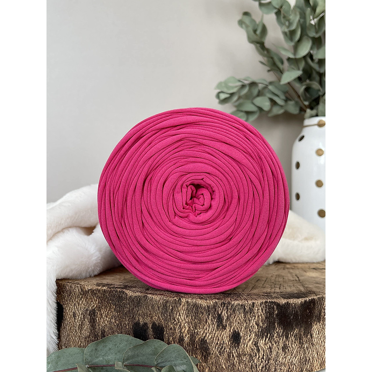 AMORINO FIOS t Shirt Yarn Premium - Crochet & Knitting, Easy Crocheting for Beginners, Thick 3,6cm, Tshirt Yarn for Crafts, Polyester Yarn, knotless, Macrame t-Shirt Yarn (Pink).