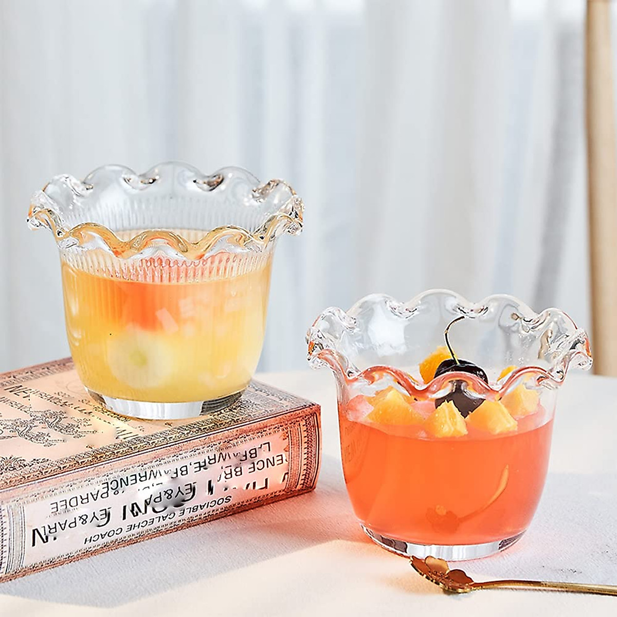 Vitbunana Flower Shape Small Glass Salad Bowl, 16.9oz Capacity Mixing Bowl, Glass Fruit Bowl and Dessert Bowl, Universal Round Serving Bowl, Toss Salad, Pasta, Oatmeal and More