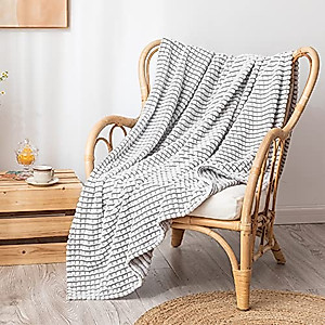 LOMAO Flannel Blanket Throw Blanket Soft Warm Fleece Blanket Lightweight Blanket with Grid Pattern for Couch Sofa Bed Chair Home Decor (Grey+Flannel, 51"x63")