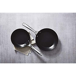 Le Creuset Toughened Nonstick PRO Cookware Set, 2 pc. (8" & 10" Fry Pan),Gray