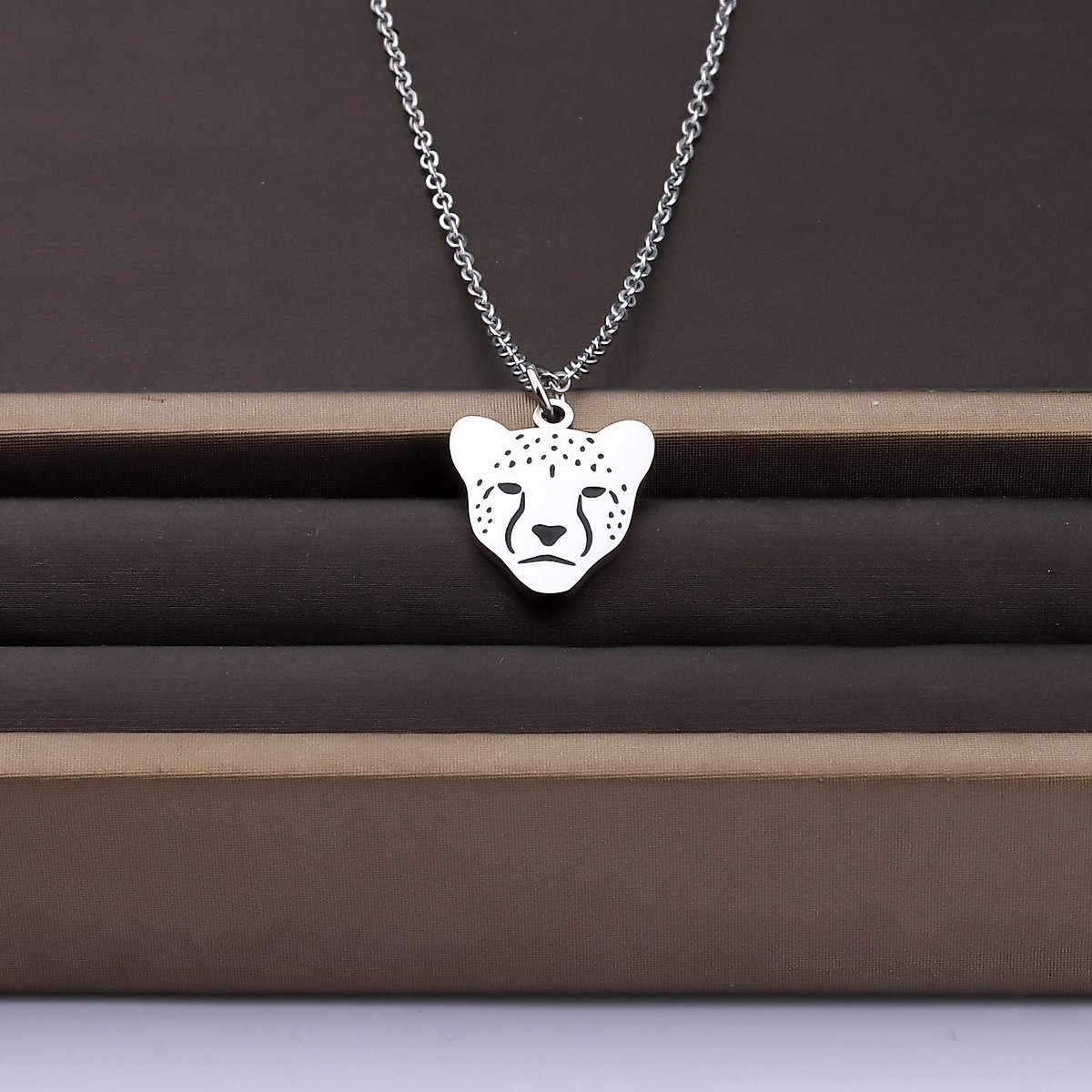 ENSIANTH Cheetah Necklace Cheetah Jewelry Cheetah Pendant Necklace Animal Lover Gift Cheetah Gift Safari Themed Gift Big Cat Necklace (Cheetah Necklace)