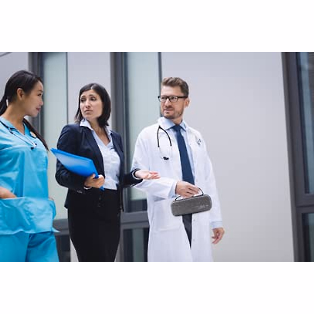 Ever Ready First Aid Stethoscope Case, Grey, with Rubber Grip Handle, Includes a Dual Head Stethescope, Titanium Shears,and 2 Penlights Black & Silver