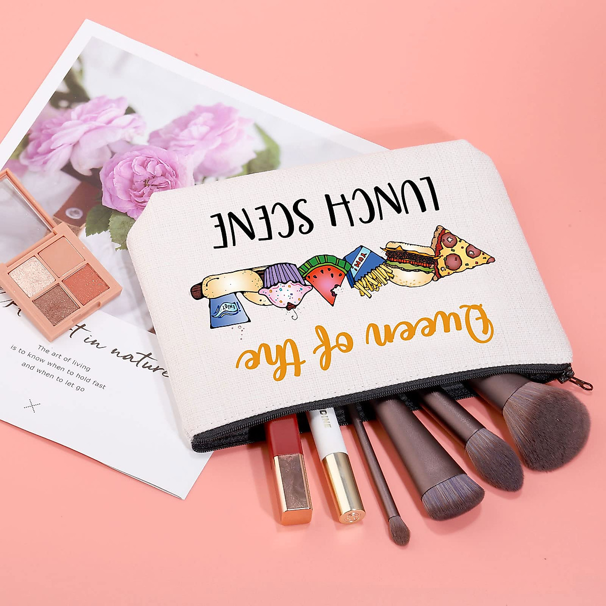 JXGZSO Lunch Lady Makeup Bag Lunch Lady Gifts Queen of The Lunch Scene Cosmetic Bag Gift for Cafeteria Worker (Queen of The Lunch Scene B)