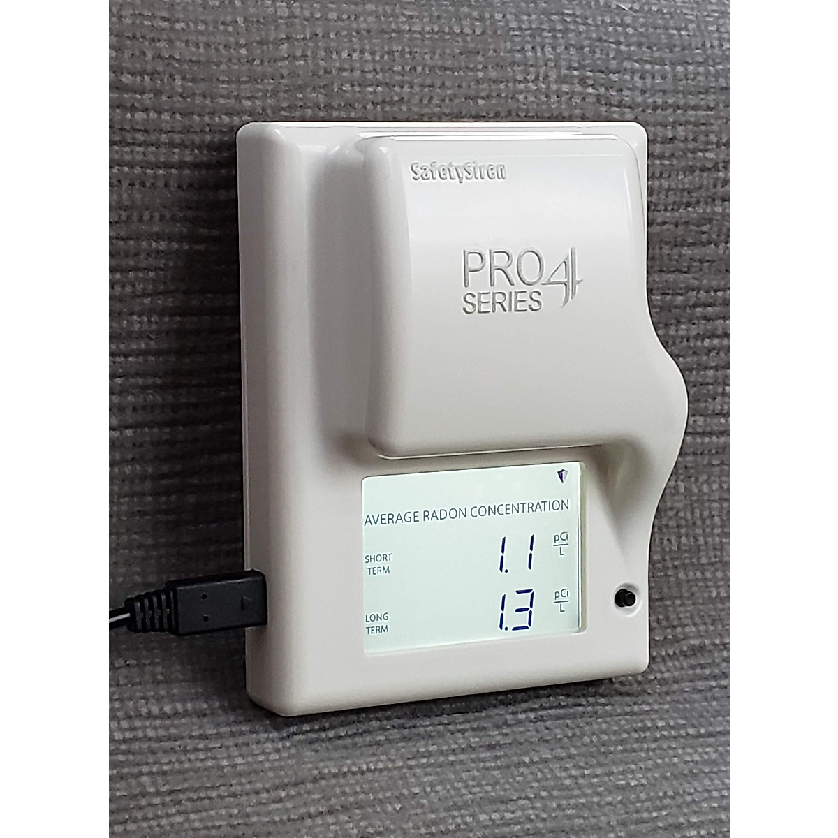 SafetySiren Pro4 Series (4th Gen) - Leader in Home Radon Detection Since 1993. Made in The USA - USA Version pCi/L
