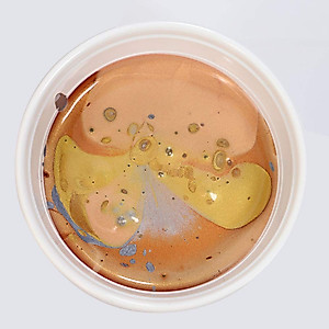 Mont Marte Premium Acrylic Pouring Paint Set, Metallic, 4 x 4oz (120ml) Bottles, Pre-mixed Acrylic Paint, Suitable for a Variety of Surfaces Including Stretched Canvas, Wood, MDF and Air Drying Clay.