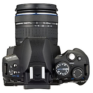 Olympus Evolt E620 12.3MP DSLR with IS, 2.7-inch Swivel LCD with 14-42mm f/3.5-5.6 and and 40-150mm f/4.0-5.6 ED Zuiko Lenses