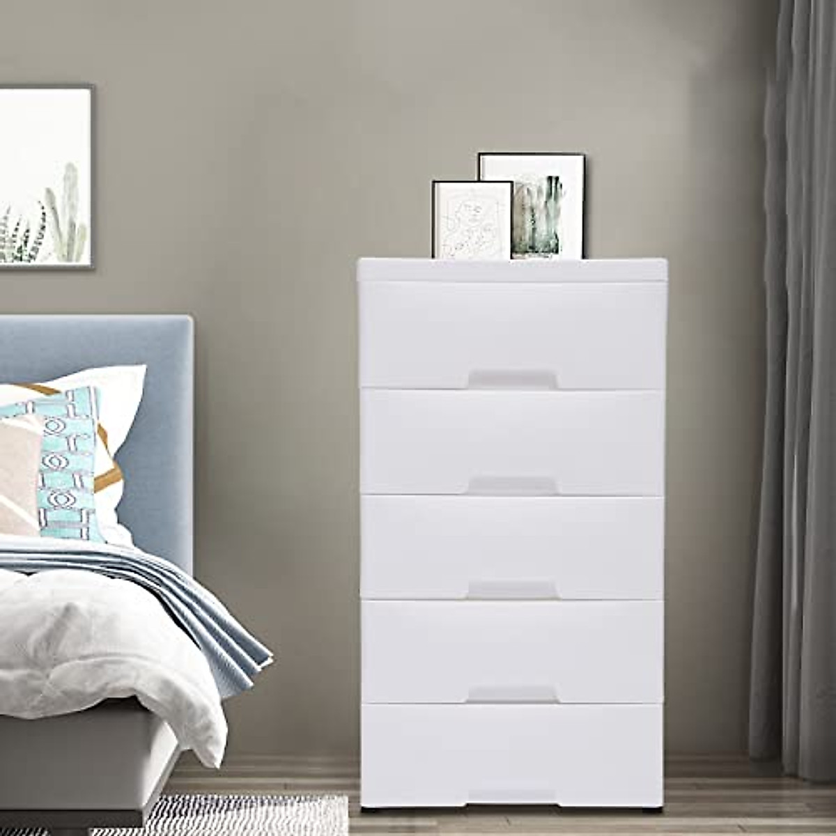 WOQLIBE Plastic Dressers,Storage Dresser with 5 Drawers,File Vertical Cabinet with Wheel Casters for Playroom Bedroom Hallway Entryway Furniture,17.72''D x 11.81''W x 33.07''H(White)