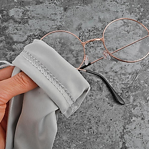 Bremorou 4 Pcs Soft Sunglasses Pouch 6.9 X 3.54inch Microfiber Eyeglass Pouch Glasses Sleeve Pouch Sunglasses Case Bag With Drawstring Gadgets Cleaning & Storage Pouch Cloth Glasses Case