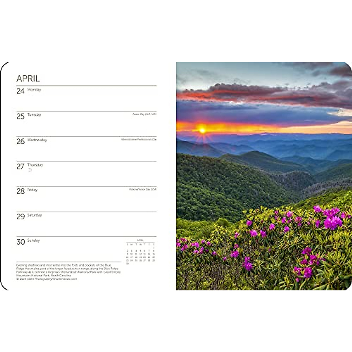 America's National Parks Weekly Engagement Calendar 2023, Planner 6.5" x 8.5" Spiral Bound