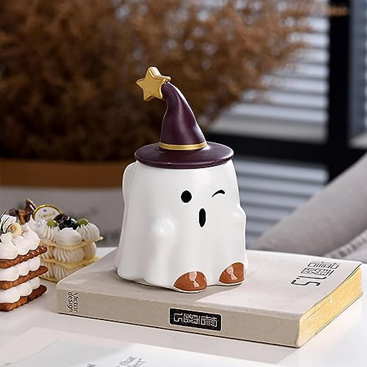 ALASSE Halloween Mug, Hat Ghost Drinking Cup, Spooky Mug, Cute Ceramic Ghost Mug with Lid, Novelty Coffee Mugs, White Coffee Mug Decor for Halloween Table Centerpieces, Mug for Child